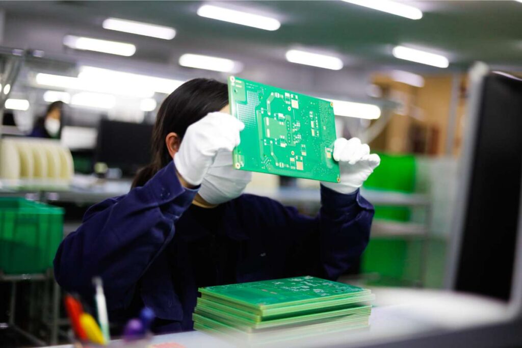 About Us – MV Circuit